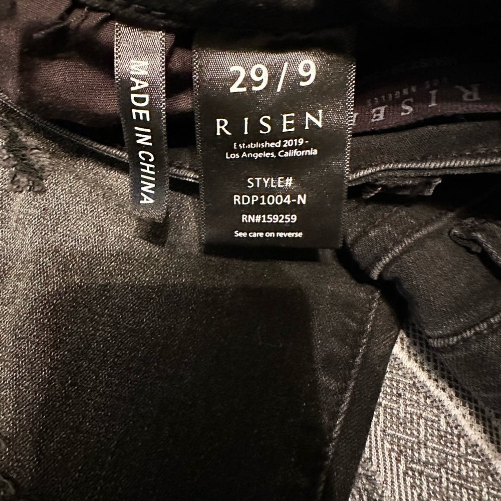 Black Risen Distressed Skinny Jeans. - Gem